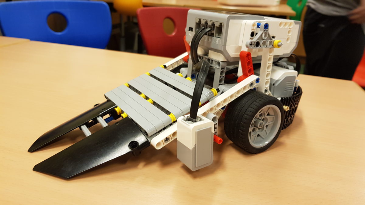 Lego „sumo-glímukeppni“ – Hrafnagilsskóli